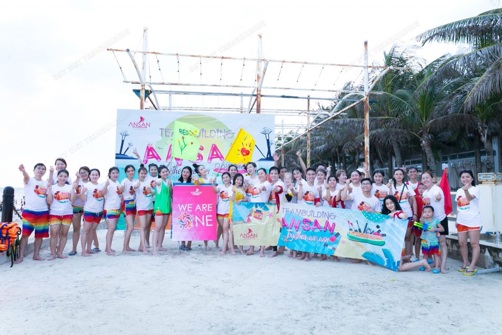 Cách đặt slogan team building thật chất và ý nghĩa